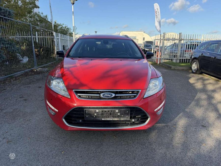 Red Ford Mondeo 2013 in Marijampole, with an engine capacity of 1.56 L and mileage of 274 thousand km for 1750 €, photo 1 on AUTOMOTO.COM.LV
