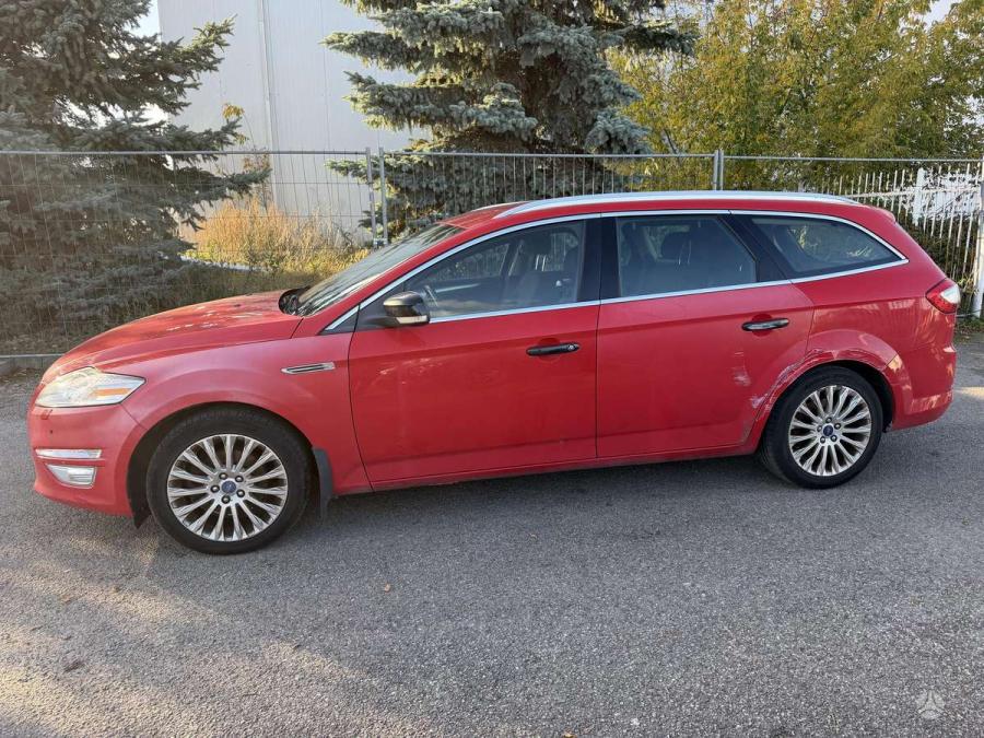 Red Ford Mondeo 2013 in Marijampole, with an engine capacity of 1.56 L and mileage of 274 thousand km for 1750 €, photo 7 on AUTOMOTO.COM.LV