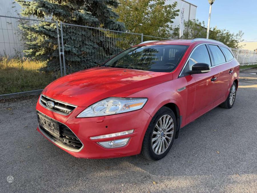 Red Ford Mondeo 2013 in Marijampole, with an engine capacity of 1.56 L and mileage of 274 thousand km for 1750 €, photo 8 on AUTOMOTO.COM.LV