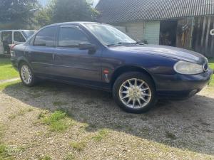 Ford Mondeo 1999 Panevēža, ar dzinēja tilpumu 1.80 L un nobraukumu 172 tūkst. km par 650 €, foto 4 vietnē AUTOMOTO.COM.LV