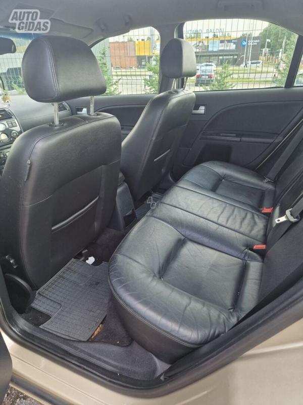 Ford Mondeo 2001 Klaipėda, ar dzinēja tilpumu 2.00 L un nobraukumu 305 tūkst. km par 900 €, foto 4 vietnē AUTOMOTO.COM.LV