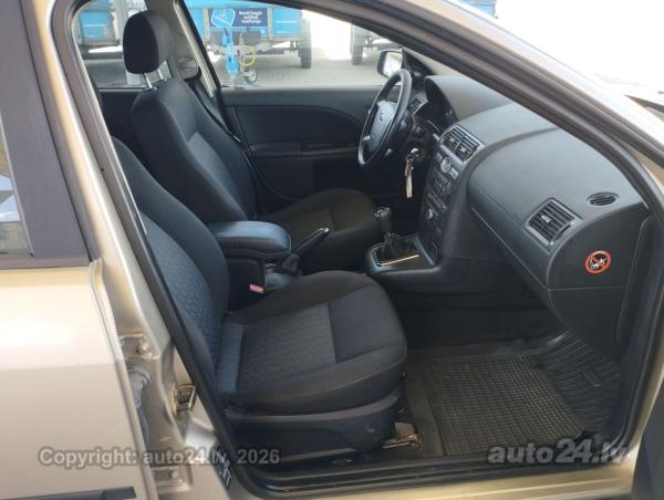 Ford Mondeo 2005 Tartu, ar dzinēja tilpumu 1.80 L un nobraukumu 371 tūkst. km par 500 €, foto 7 vietnē AUTOMOTO.COM.LV