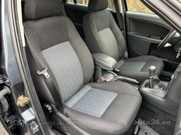 Ford Mondeo 2006 Tallina, ar dzinēja tilpumu 1.80 L un nobraukumu 145 tūkst. km par 2699 €, foto 11 vietnē AUTOMOTO.COM.LV