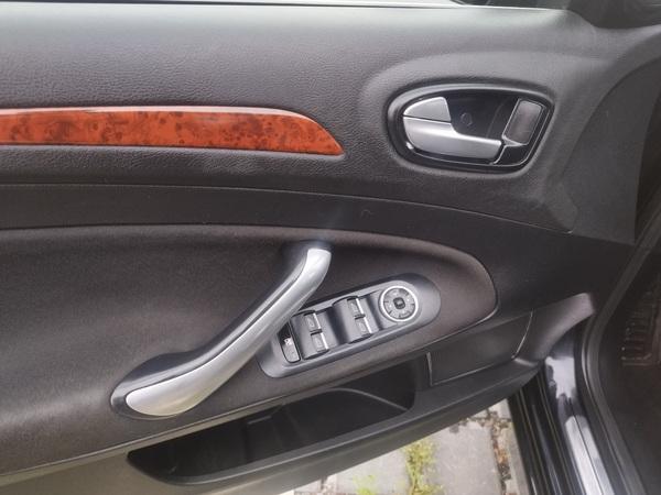 Ford Mondeo 2007 Tallina, ar dzinēja tilpumu 2.00 L un nobraukumu 300 tūkst. km par 1700 €, foto 5 vietnē AUTOMOTO.COM.LV