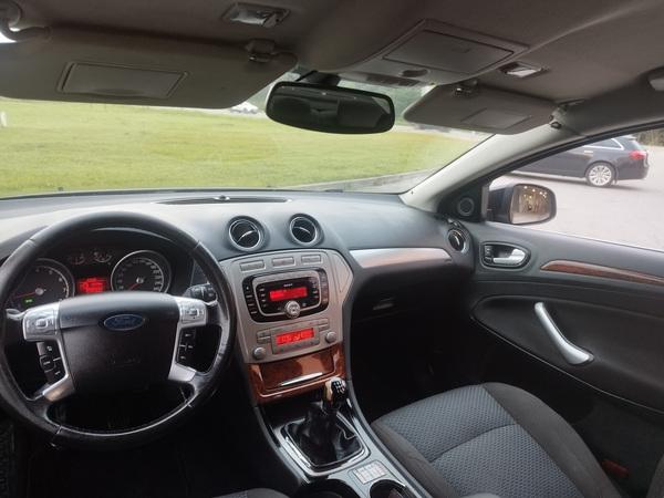 Ford Mondeo 2007 Tallina, ar dzinēja tilpumu 2.00 L un nobraukumu 300 tūkst. km par 1700 €, foto 6 vietnē AUTOMOTO.COM.LV