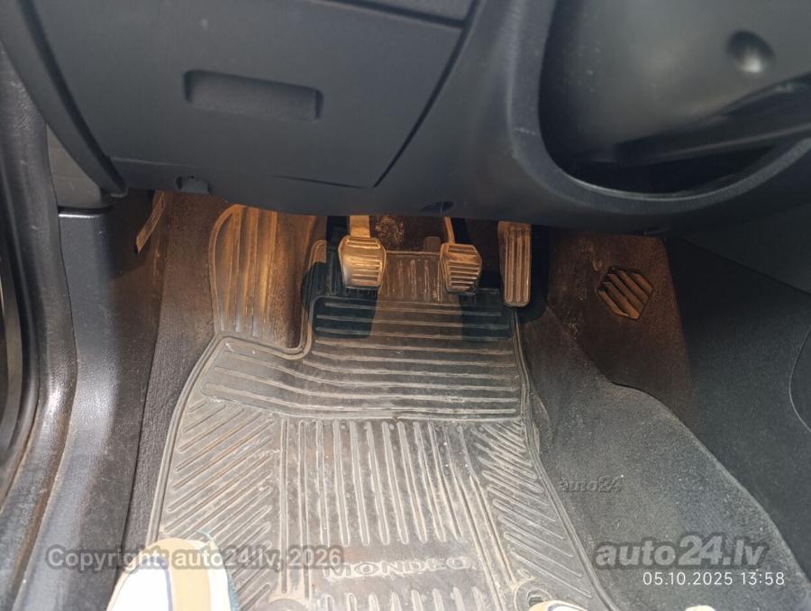 Ford Mondeo 2007 in Paide, with an engine capacity of 1.80 L and mileage of 336 thousand km for 950 €, photo 10 on AUTOMOTO.COM.LV
