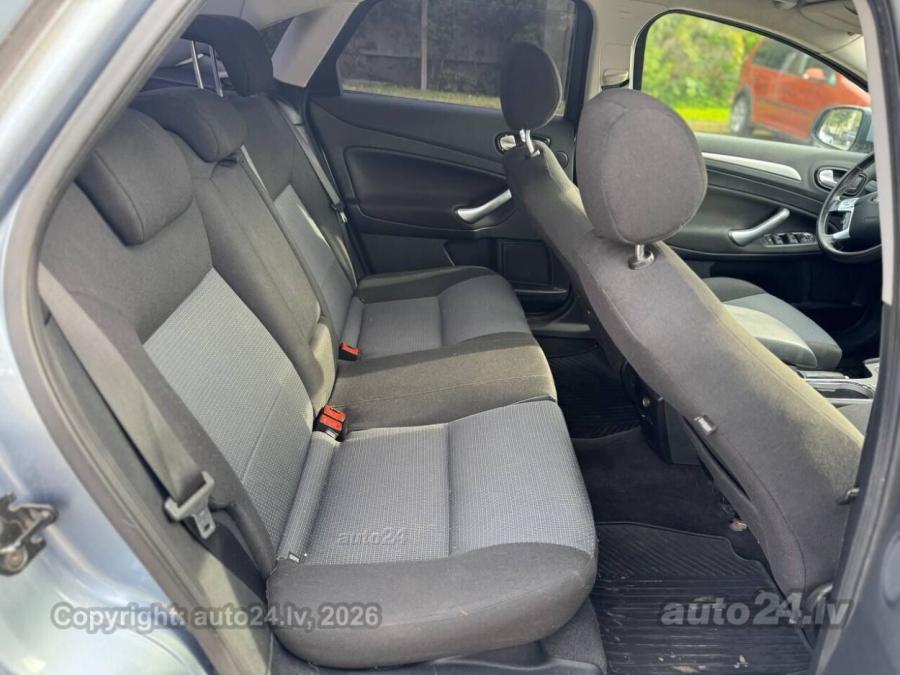 Ford Mondeo 2008 in Narva, with an engine capacity of 2.00 L and mileage of 301 thousand km for 1300 €, photo 8 on AUTOMOTO.COM.LV