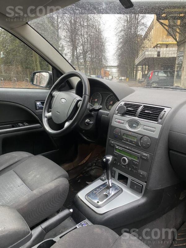 Ford Mondeo 2005 Rīga, ar dzinēja tilpumu 2.50 L un nobraukumu 344 tūkst. km par 699 €, foto 8 vietnē AUTOMOTO.COM.LV