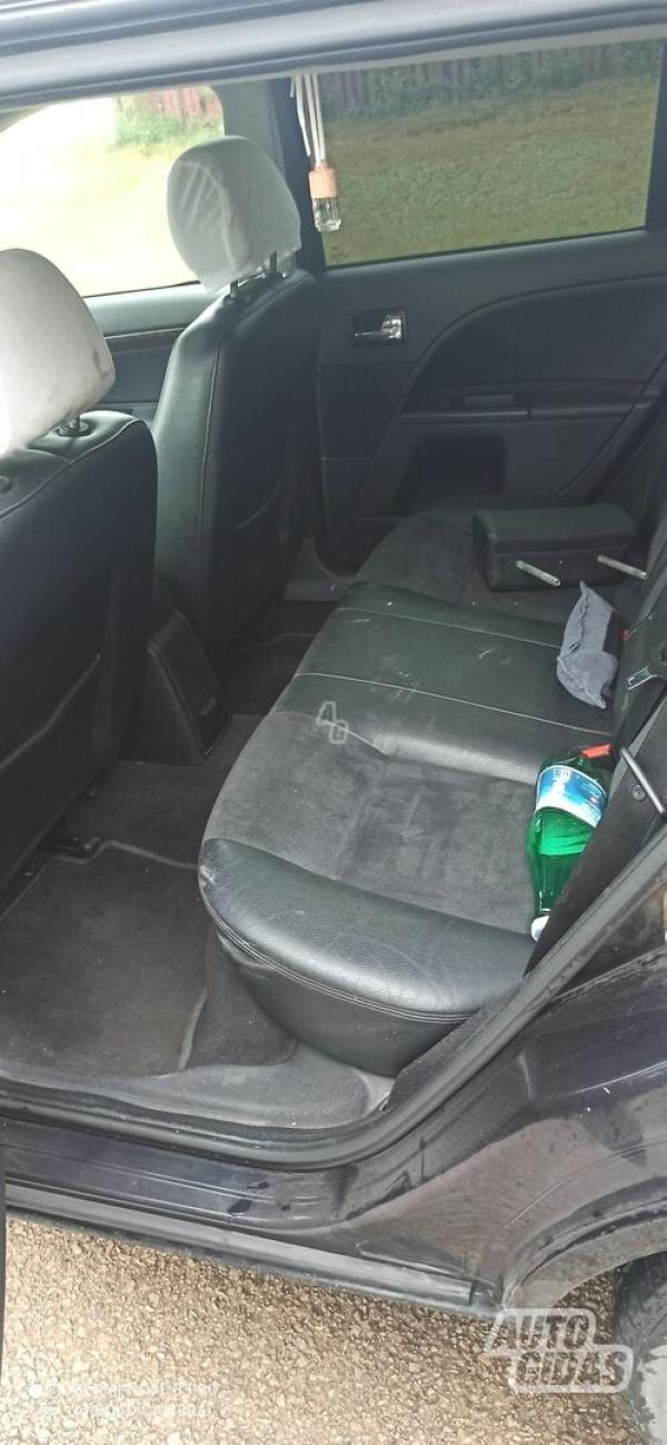 Ford Mondeo 2005 in Sakiai, with an engine capacity of 2.00 L and mileage of 340 thousand km for 1500 €, photo 8 on AUTOMOTO.COM.LV