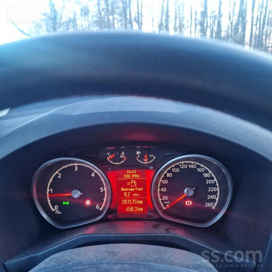 Ford Mondeo 2007 Rīga, ar dzinēja tilpumu 2.00 L un nobraukumu 287 tūkst. km par 1500 €, foto 6 vietnē AUTOMOTO.COM.LV