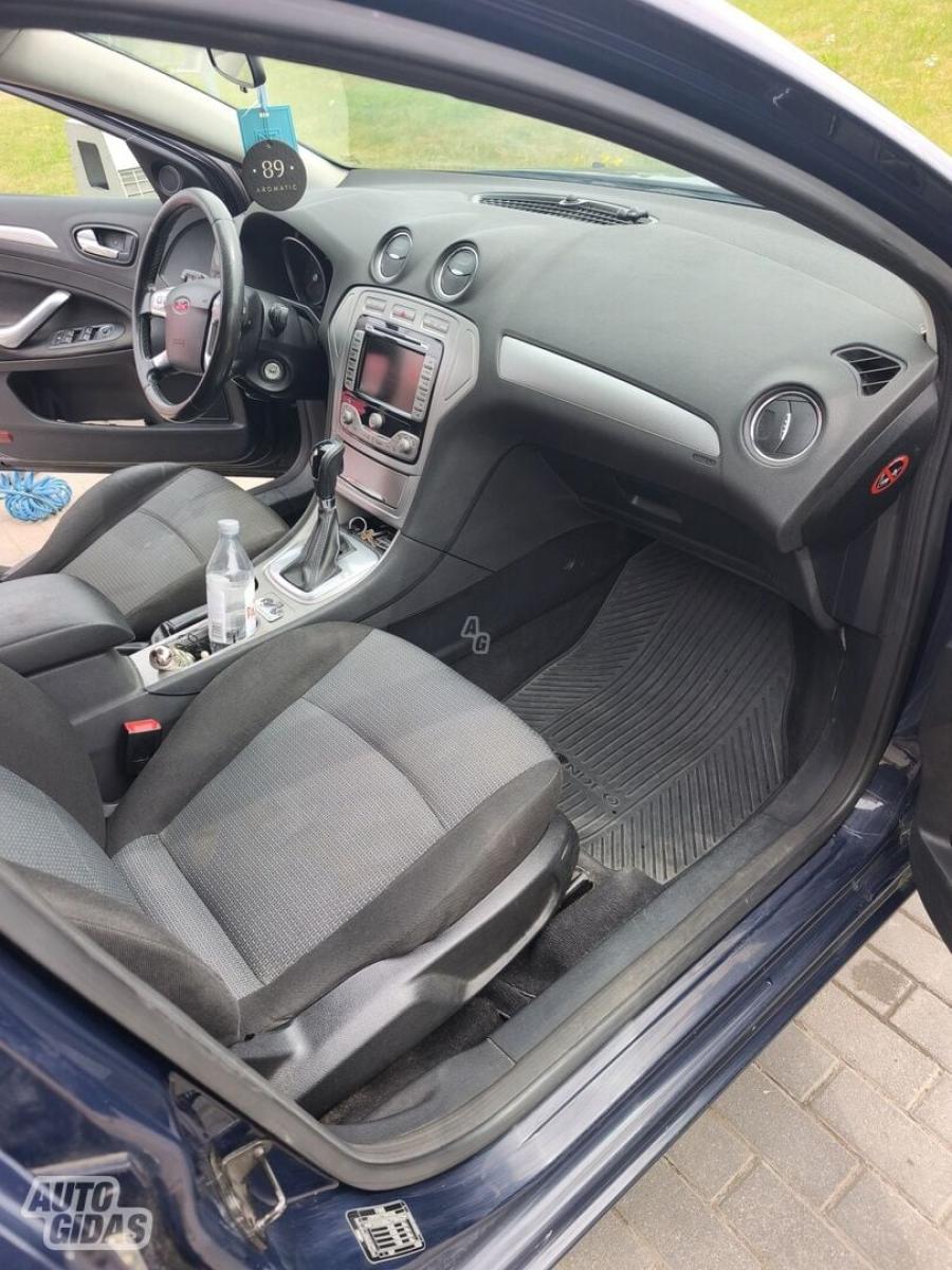 Ford Mondeo 2008 in Radviliskis, with an engine capacity of 2.00 L and mileage of 615 thousand km for 2500 €, photo 9 on AUTOMOTO.COM.LV