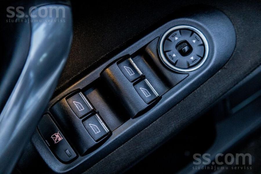 Ford Mondeo 2008 Rīga, ar dzinēja tilpumu 2.00 L un nobraukumu 386 tūkst. km par 3490 €, foto 12 vietnē AUTOMOTO.COM.LV