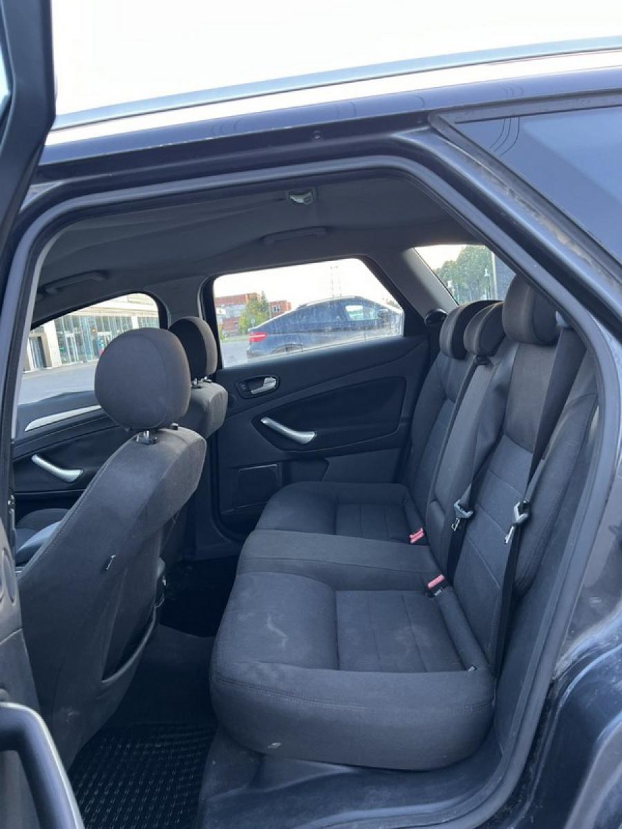 Ford Mondeo 2008 Narva, ar dzinēja tilpumu 1.80 L un nobraukumu 322 tūkst. km par 1499 €, foto 21 vietnē AUTOMOTO.COM.LV