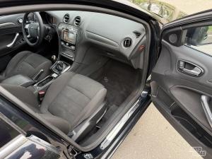 Ford Mondeo 2009 in Alytus, with an engine capacity of 2.00 L and mileage of 284 thousand km for 2650 €, photo 12 on AUTOMOTO.COM.LV