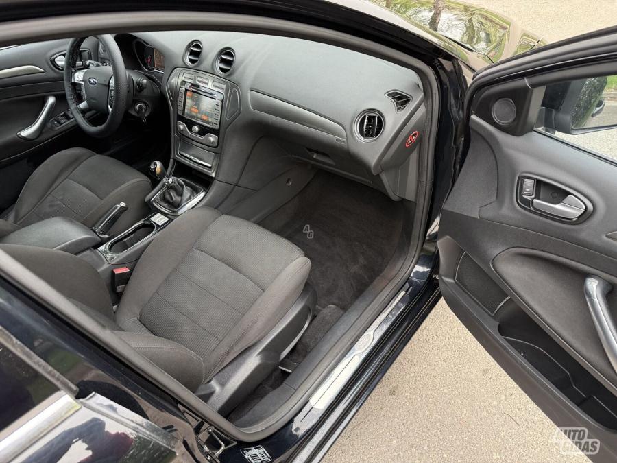 Ford Mondeo 2009 in Alytus, with an engine capacity of 2.00 L and mileage of 284 thousand km for 2650 €, photo 12 on AUTOMOTO.COM.LV