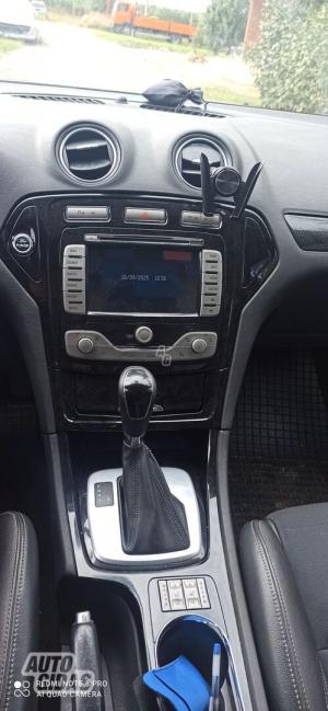 Ford Mondeo 2010 in Kaunas, with an engine capacity of 2.00 L and mileage of 268 thousand km for 2500 €, photo 5 on AUTOMOTO.COM.LV