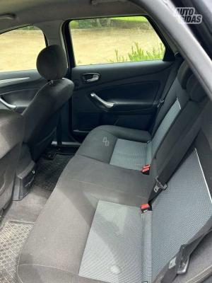 Ford Mondeo 2010 in Vilnius, with an engine capacity of 2.00 L and mileage of 463 thousand km for 850 €, photo 9 on AUTOMOTO.COM.LV