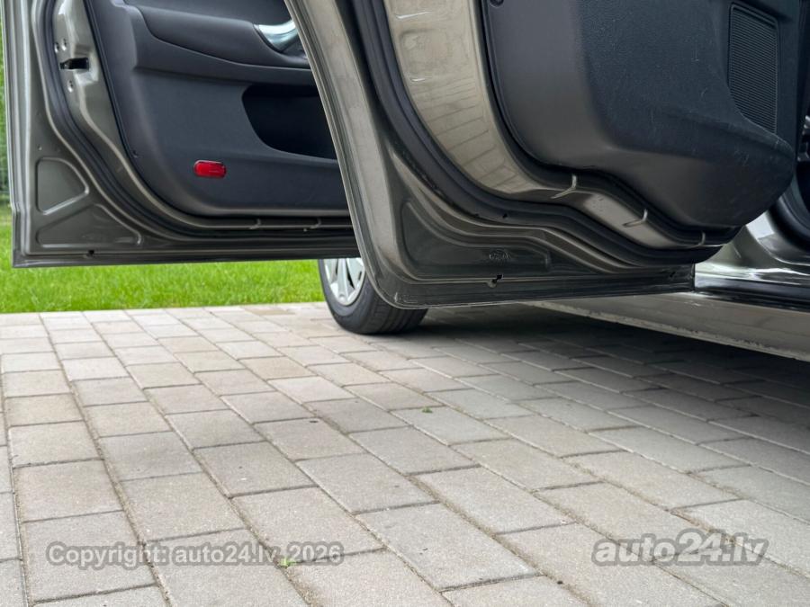 Ford Mondeo 2011 Tartu, ar dzinēja tilpumu 2.00 L un nobraukumu 217 tūkst. km par 4490 €, foto 19 vietnē AUTOMOTO.COM.LV