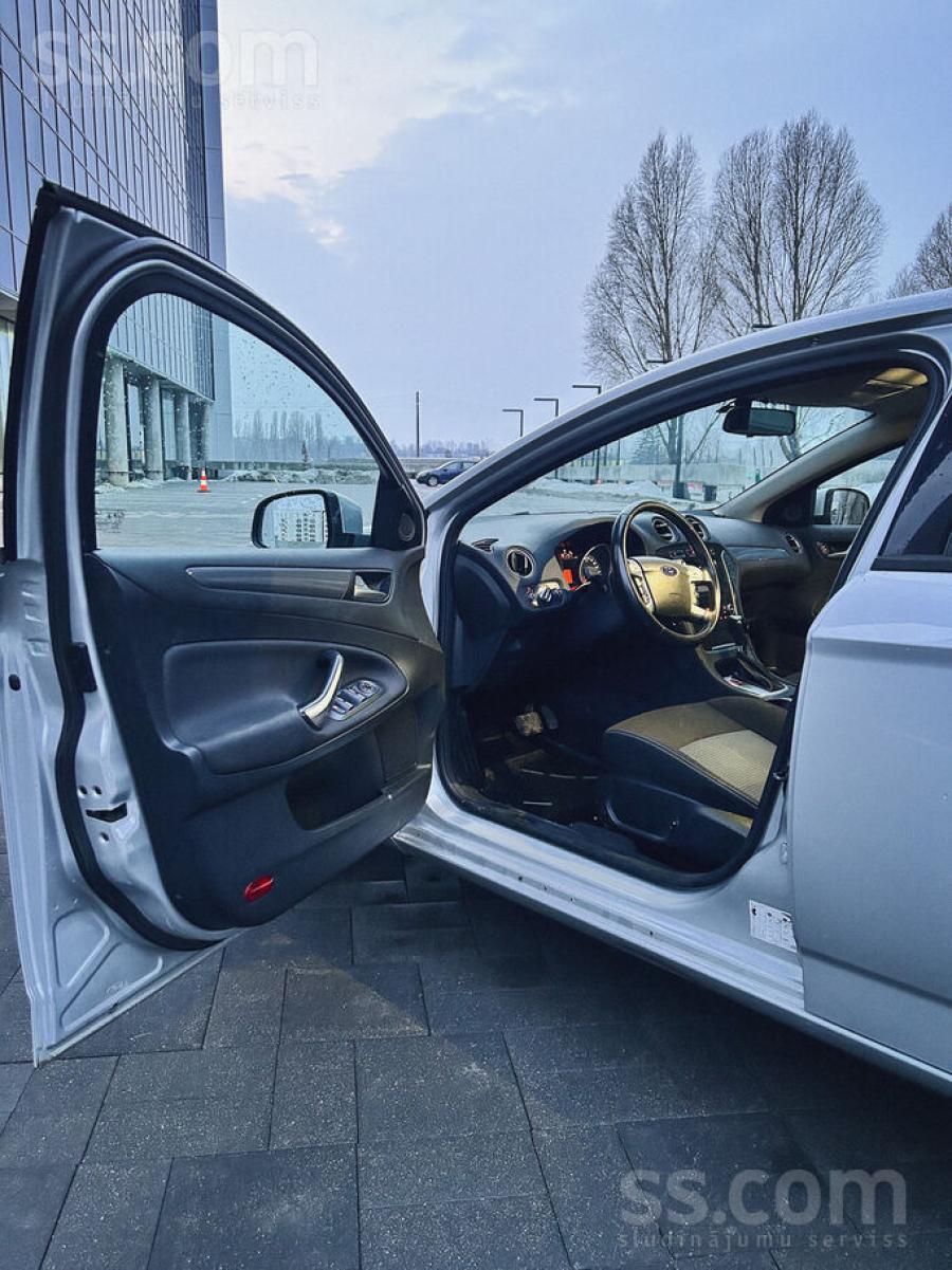 Ford Mondeo 2011 Rīga, ar dzinēja tilpumu 2.00 L un nobraukumu 306 tūkst. km par 2700 €, foto 6 vietnē AUTOMOTO.COM.LV