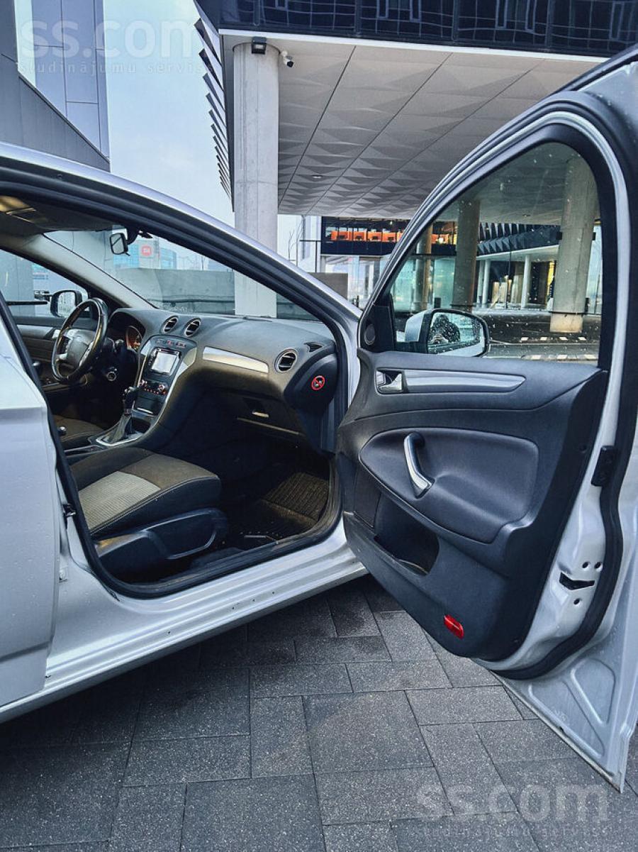 Ford Mondeo 2011 Rīga, ar dzinēja tilpumu 2.00 L un nobraukumu 306 tūkst. km par 2700 €, foto 8 vietnē AUTOMOTO.COM.LV