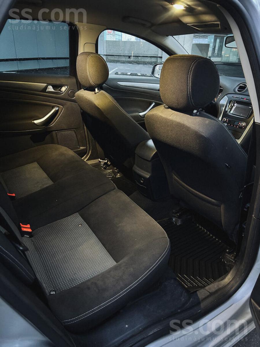 Ford Mondeo 2011 Rīga, ar dzinēja tilpumu 2.00 L un nobraukumu 306 tūkst. km par 2700 €, foto 10 vietnē AUTOMOTO.COM.LV