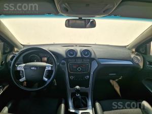 Ford Mondeo 2012 Rīga, ar dzinēja tilpumu 1.60 L un nobraukumu 370 tūkst. km par 3150 €, foto 8 vietnē AUTOMOTO.COM.LV