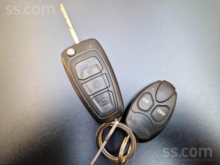 Ford Mondeo 2012 Rīga, ar dzinēja tilpumu 1.60 L un nobraukumu 370 tūkst. km par 3150 €, foto 18 vietnē AUTOMOTO.COM.LV