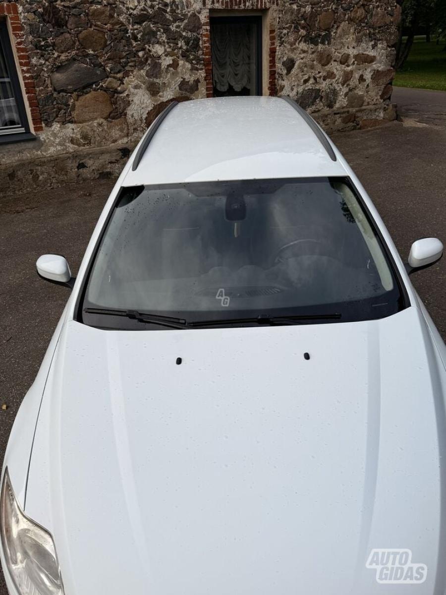 Ford Mondeo 2012 in Panevezys, with an engine capacity of 2.00 L and mileage of 366 thousand km for 2200 €, photo 10 on AUTOMOTO.COM.LV