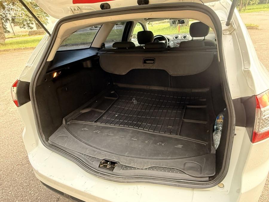 Ford Mondeo 2012 in Panevezys, with an engine capacity of 2.00 L and mileage of 366 thousand km for 2200 €, photo 12 on AUTOMOTO.COM.LV