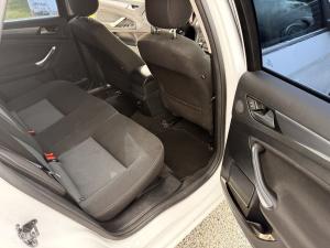 Ford Mondeo 2012 in Panevezys, with an engine capacity of 2.00 L and mileage of 366 thousand km for 2200 €, photo 17 on AUTOMOTO.COM.LV
