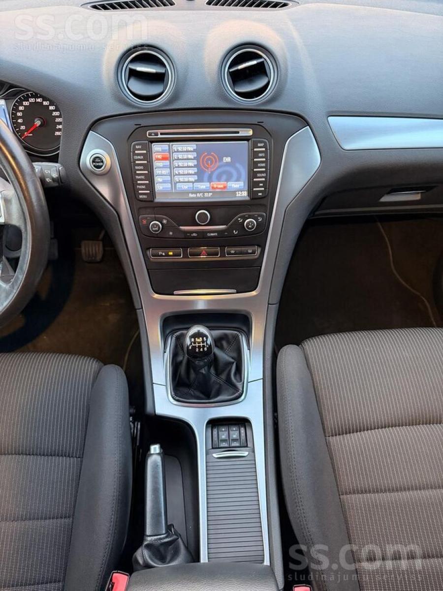 Ford Mondeo 2013 in Saldus, with an engine capacity of 2.00 L and mileage of 274 thousand km for 4500 €, photo 11 on AUTOMOTO.COM.LV