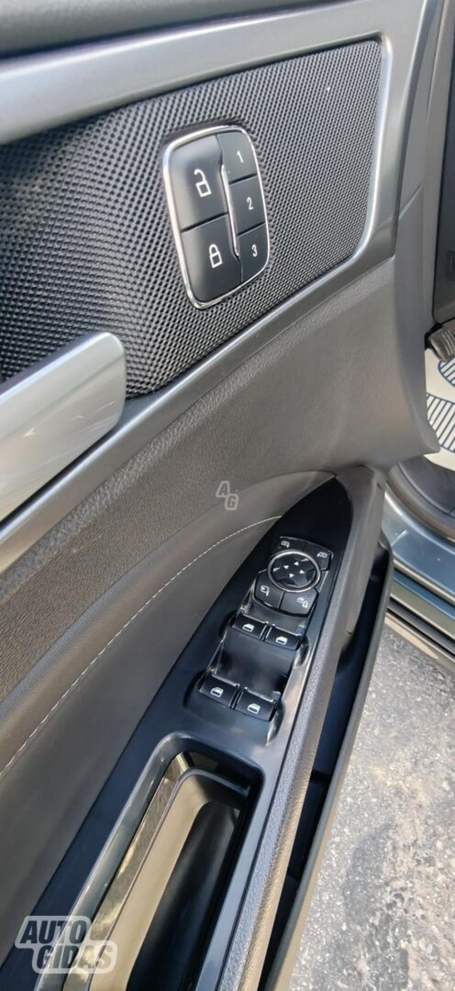 Ford Mondeo 2015 in Vilnius, with an engine capacity of 2.00 L and mileage of 330 thousand km for 6550 €, photo 8 on AUTOMOTO.COM.LV