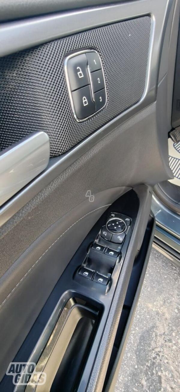 Ford Mondeo 2015 in Vilnius, with an engine capacity of 2.00 L and mileage of 330 thousand km for 6550 €, photo 7 on AUTOMOTO.COM.LV