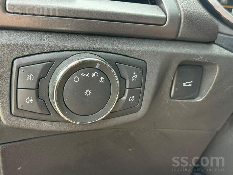 Ford Mondeo 2016 Rīga, ar dzinēja tilpumu 2.00 L un nobraukumu 242 tūkst. km par 8200 €, foto 30 vietnē AUTOMOTO.COM.LV