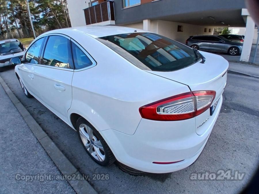 White Ford Mondeo 2011 in Tallinn, with an engine capacity of 2.00 L and mileage of 248 thousand km for 4199 €, photo 6 on AUTOMOTO.COM.LV