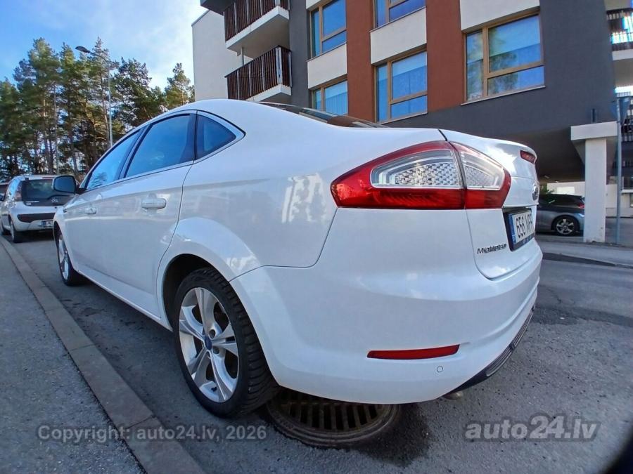 White Ford Mondeo 2011 in Tallinn, with an engine capacity of 2.00 L and mileage of 248 thousand km for 4199 €, photo 7 on AUTOMOTO.COM.LV