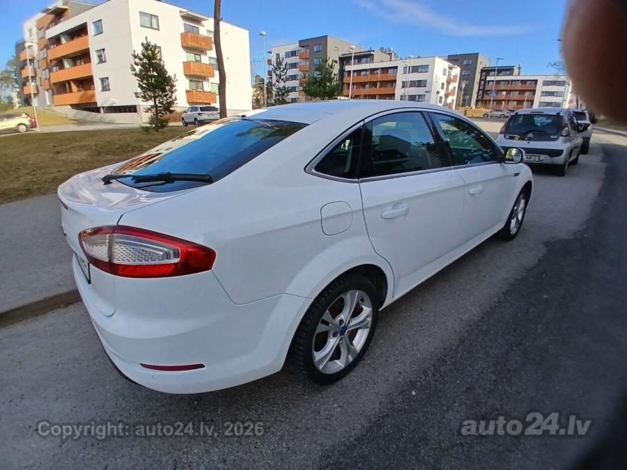 White Ford Mondeo 2011 in Tallinn, with an engine capacity of 2.00 L and mileage of 248 thousand km for 4199 €, photo 10 on AUTOMOTO.COM.LV