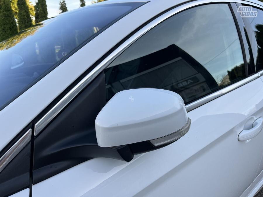 White Ford Mondeo 2012 in Alytus, with an engine capacity of 2.20 L and mileage of 304 thousand km for 3750 €, photo 14 on AUTOMOTO.COM.LV