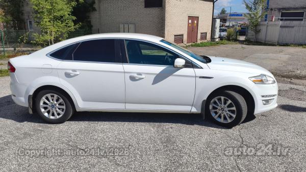 White Ford Mondeo 2012 in Tartu, with an engine capacity of 2.00 L and mileage of 127 thousand km for 6600 €, photo 4 on AUTOMOTO.COM.LV