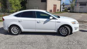 White Ford Mondeo 2012 in Tartu, with an engine capacity of 2.00 L and mileage of 127 thousand km for 6600 €, photo 4 on AUTOMOTO.COM.LV