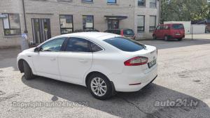 White Ford Mondeo 2012 in Tartu, with an engine capacity of 2.00 L and mileage of 127 thousand km for 6600 €, photo 7 on AUTOMOTO.COM.LV