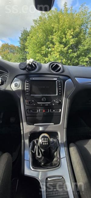 Balts Ford Mondeo 2012 Kuldīga, ar dzinēja tilpumu 2.00 L un nobraukumu 366 tūkst. km par 3200 €, foto 5 vietnē AUTOMOTO.COM.LV