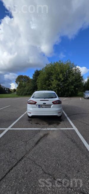 Balts Ford Mondeo 2012 Kuldīga, ar dzinēja tilpumu 2.00 L un nobraukumu 366 tūkst. km par 3200 €, foto 9 vietnē AUTOMOTO.COM.LV