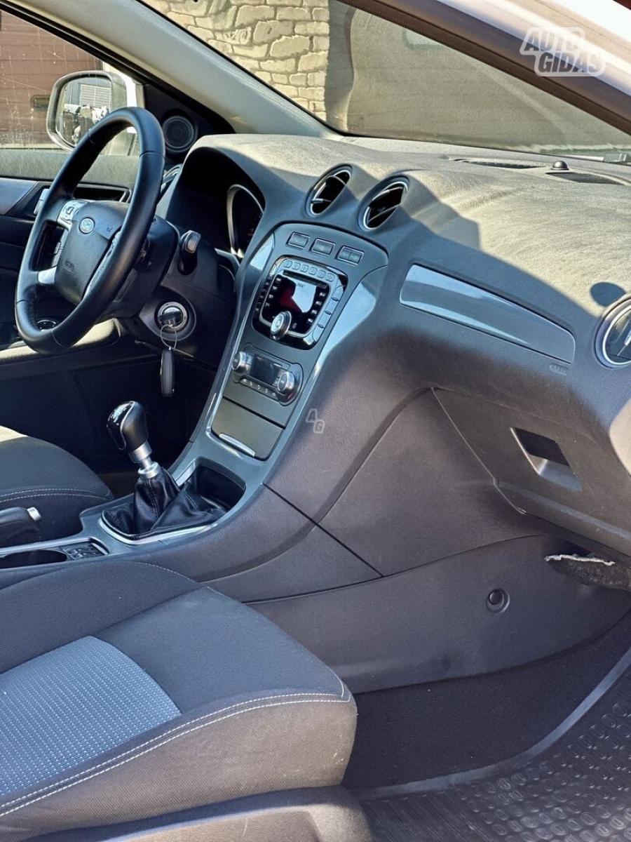 Balts Ford Mondeo 2013 Kretinga, ar dzinēja tilpumu 2.00 L un nobraukumu 335 tūkst. km par 5000 €, foto 19 vietnē AUTOMOTO.COM.LV