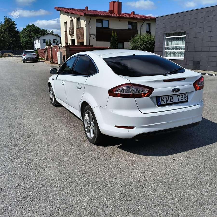 White Ford Mondeo 2013 in Kaunas, with an engine capacity of 2.00 L and mileage of 224 thousand km for 2900 €, photo 9 on AUTOMOTO.COM.LV