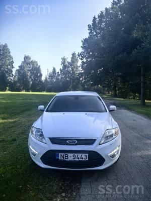 White Ford Mondeo 2013 in Jelgava, with an engine capacity of 2.00 L and mileage of 284 thousand km for 3750 €, photo  on AUTOMOTO.COM.LV