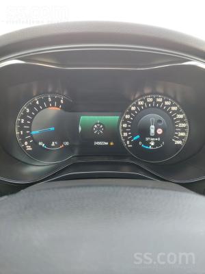 Balts Ford Mondeo 2015 Rīga, ar dzinēja tilpumu 2.00 L un nobraukumu 246 tūkst. km par 7500 €, foto 3 vietnē AUTOMOTO.COM.LV