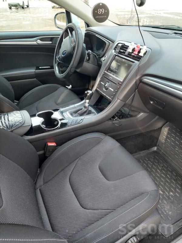 White Ford Mondeo 2015 in Riga, with an engine capacity of 2.00 L and mileage of 246 thousand km for 7500 €, photo 8 on AUTOMOTO.COM.LV