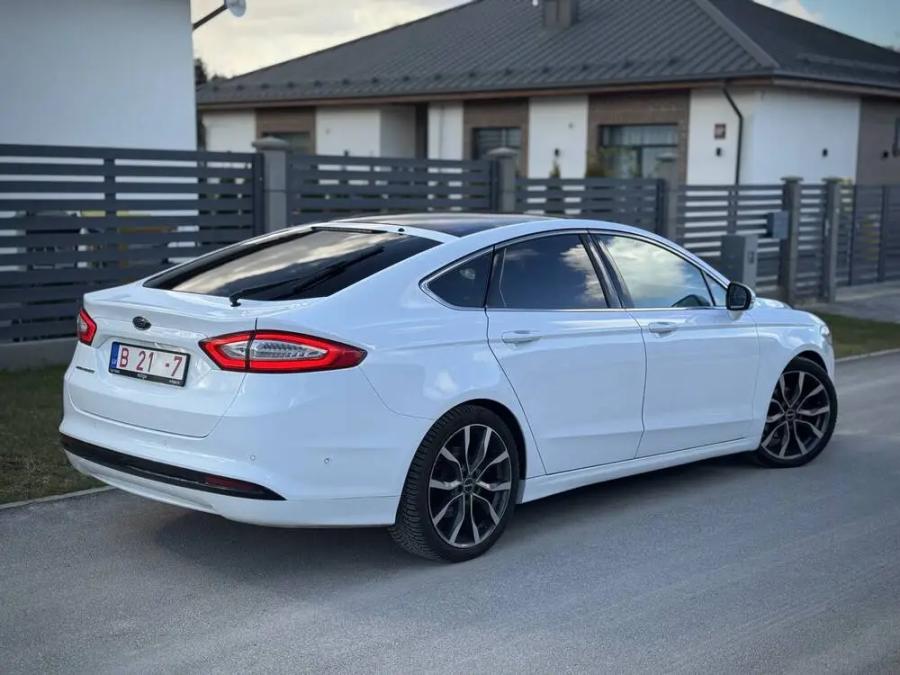 White Ford Mondeo 2015 in Jelgava, with an engine capacity of 2.00 L and mileage of 262 thousand km for 7950 €, photo 7 on AUTOMOTO.COM.LV