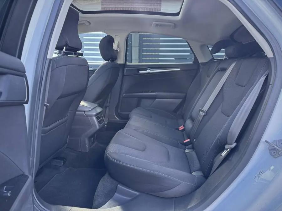 White Ford Mondeo 2015 in Jelgava, with an engine capacity of 2.00 L and mileage of 262 thousand km for 7950 €, photo 11 on AUTOMOTO.COM.LV
